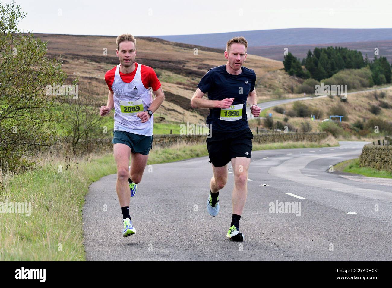 Hade Edge, Holmfirth, Yorkshire, UK, 13 October 2024. Holmfirth 10K, a ...