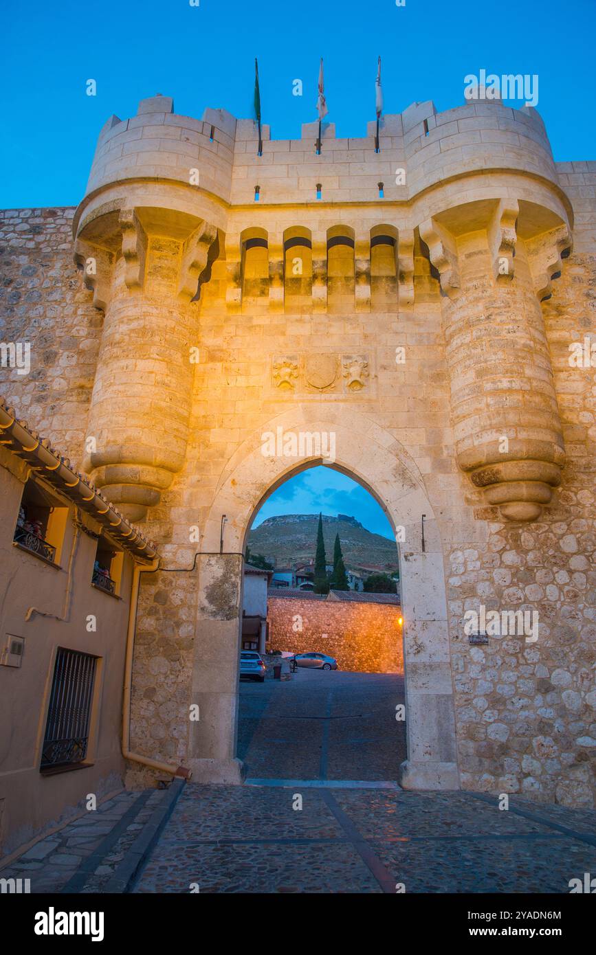 Puertas de castilla hi-res stock photography and images - Alamy