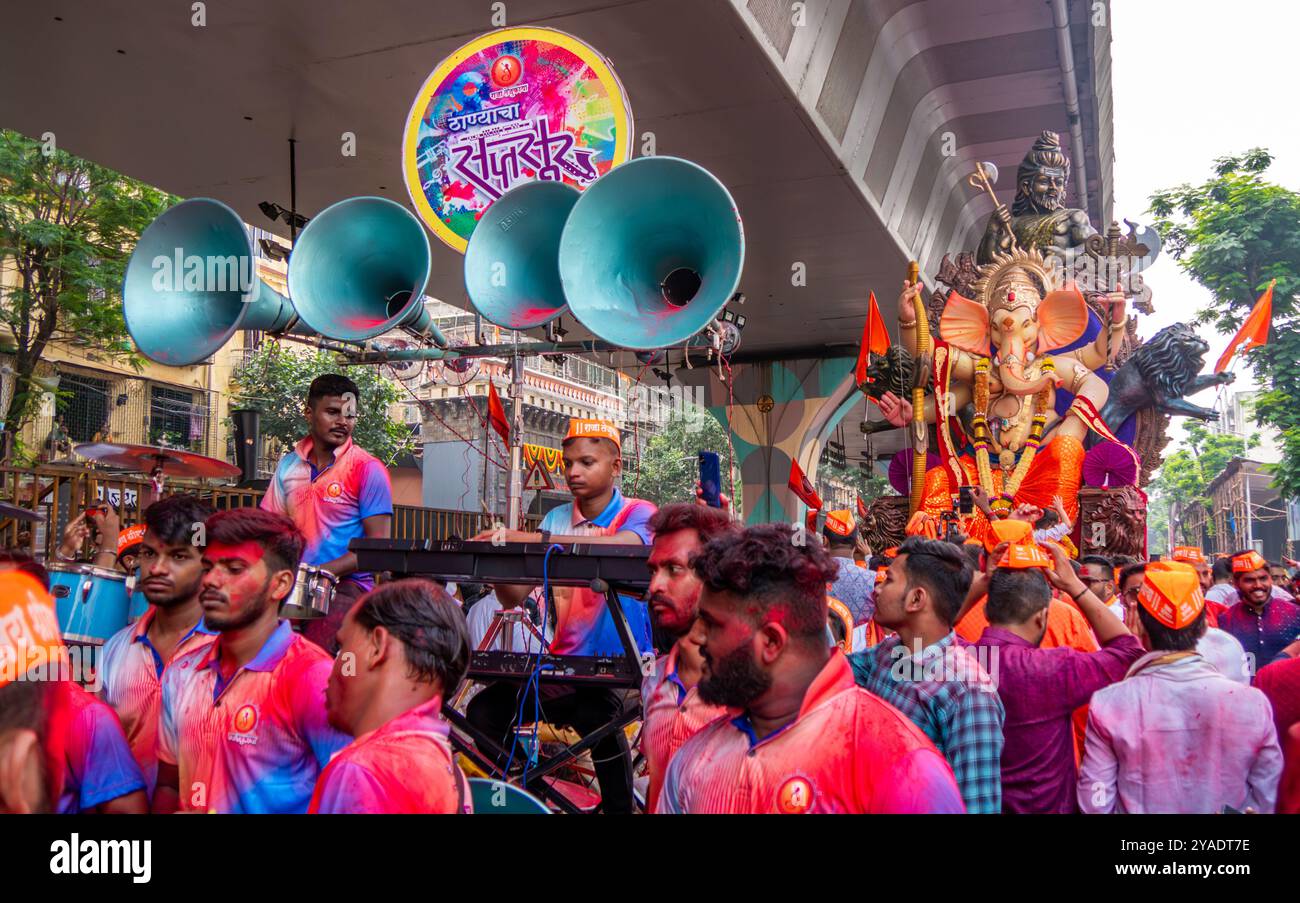 MUMBAI, INDIA - Sept 28, 2023 : Thousands of devotees bid adieu to ...