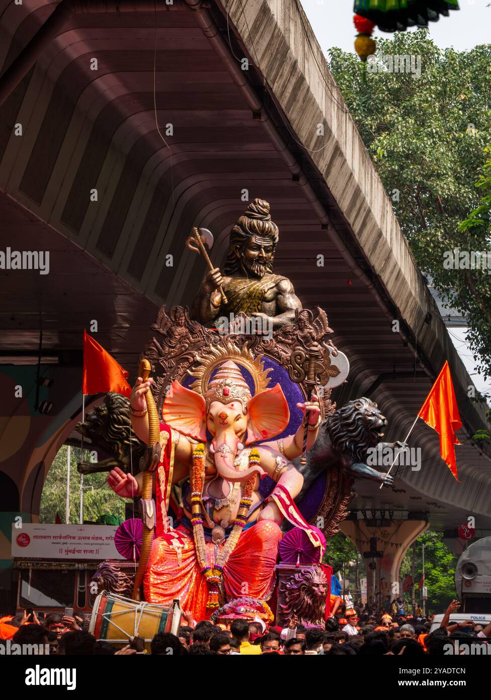 MUMBAI, INDIA - Sept 28, 2023 : Thousands of devotees bid adieu to ...