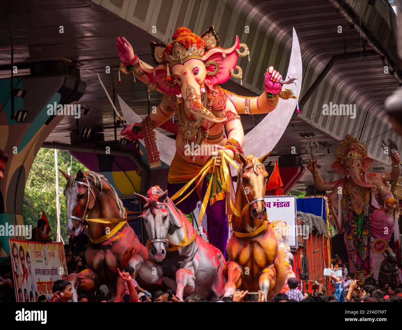MUMBAI, INDIA - Sept 28, 2023 : Thousands of devotees bid adieu to ...