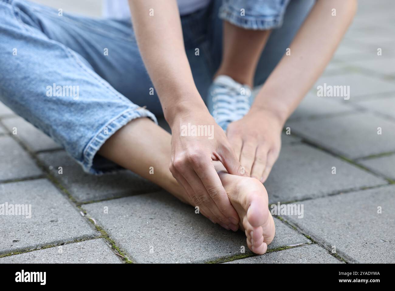 Foot injury young woman hi-res stock photography and images - Alamy