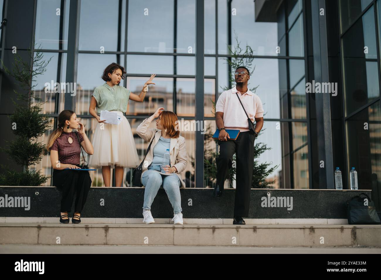 Corporate group outdoor session hi-res stock photography and images - Alamy