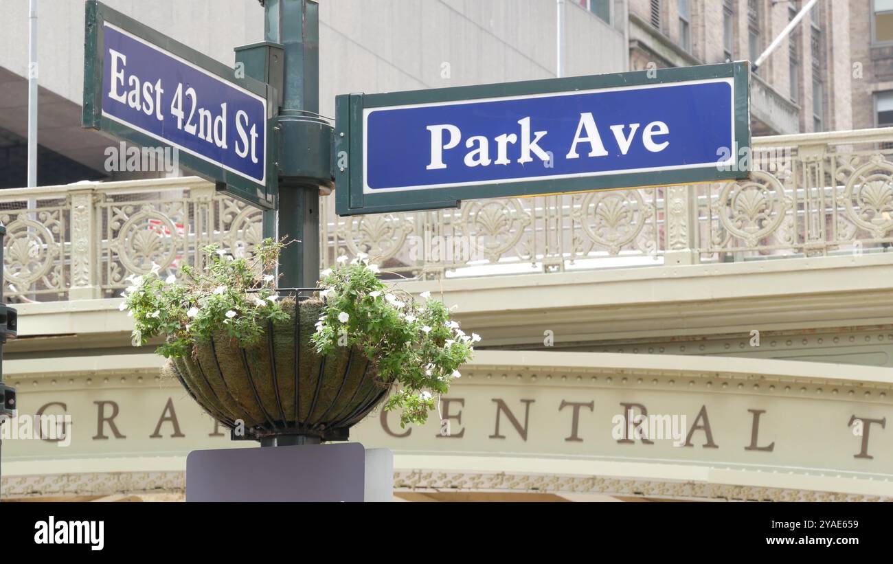 New York City Grand Central Terminal, 42 street, Park Avenue, Pershing ...