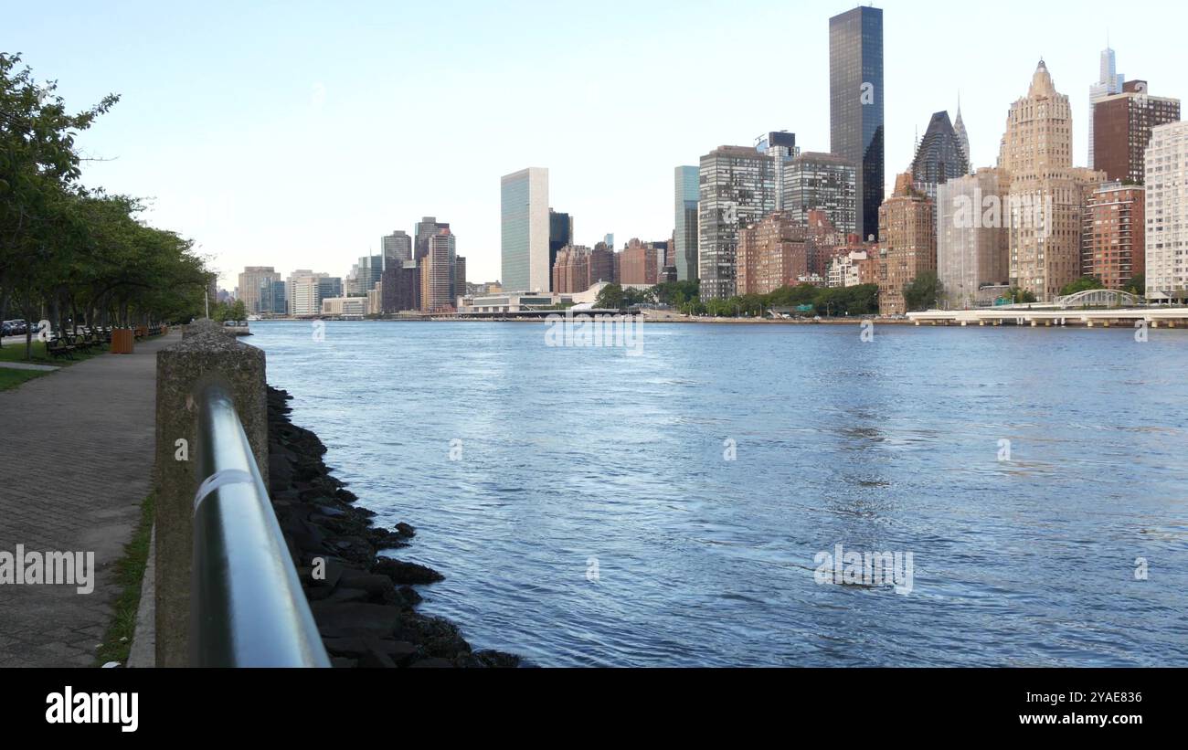 New York City waterfront skyline, Manhattan Midtown buildings ...