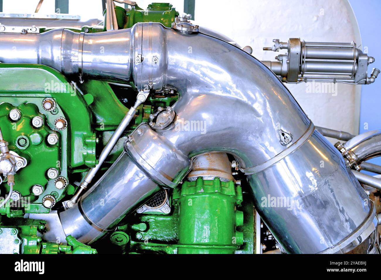 National Museum Of Flight Scotland a Napier Nomad turbo compound diesel ...