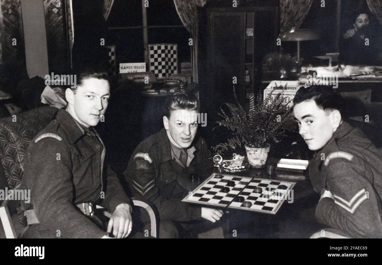 Soldiers of the Royal Welch Fusiliers, 53rd (Welsh) Infantry Division ...