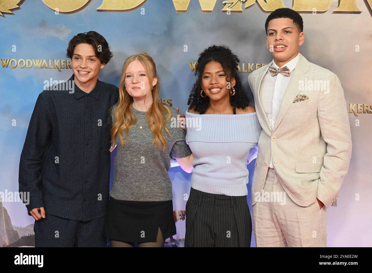 Schauspieler Emile Cherif, Lilli Falk, Sophie Lelenta und Johan von ...