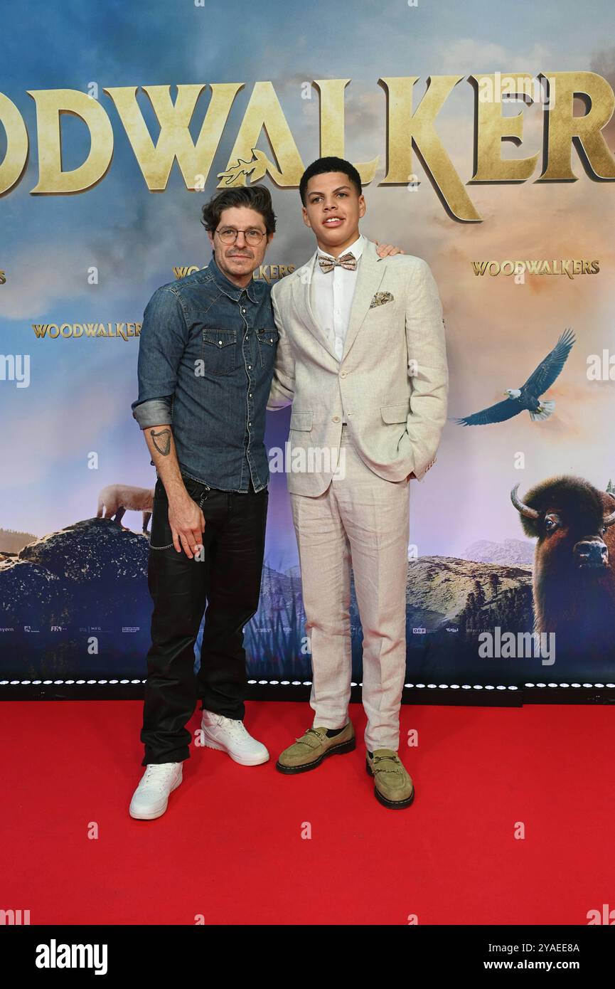 Regisseur Damian John Harper und Schauspieleri Johan von Ehrlich kommt ...