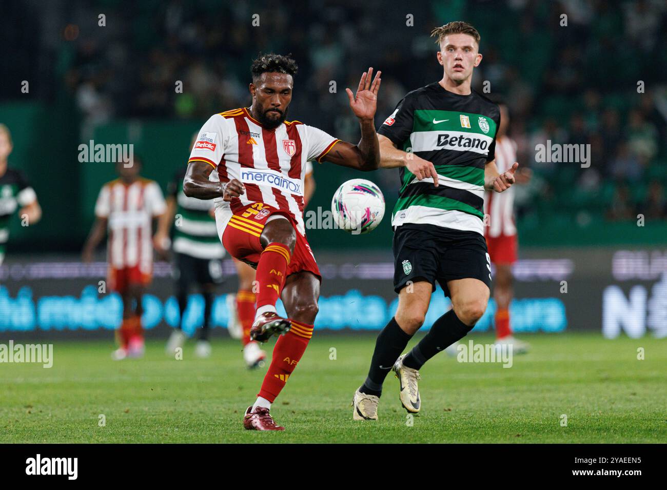 Cristian Castro Devenish, Viktor Gyokeres during Liga Portugal game ...