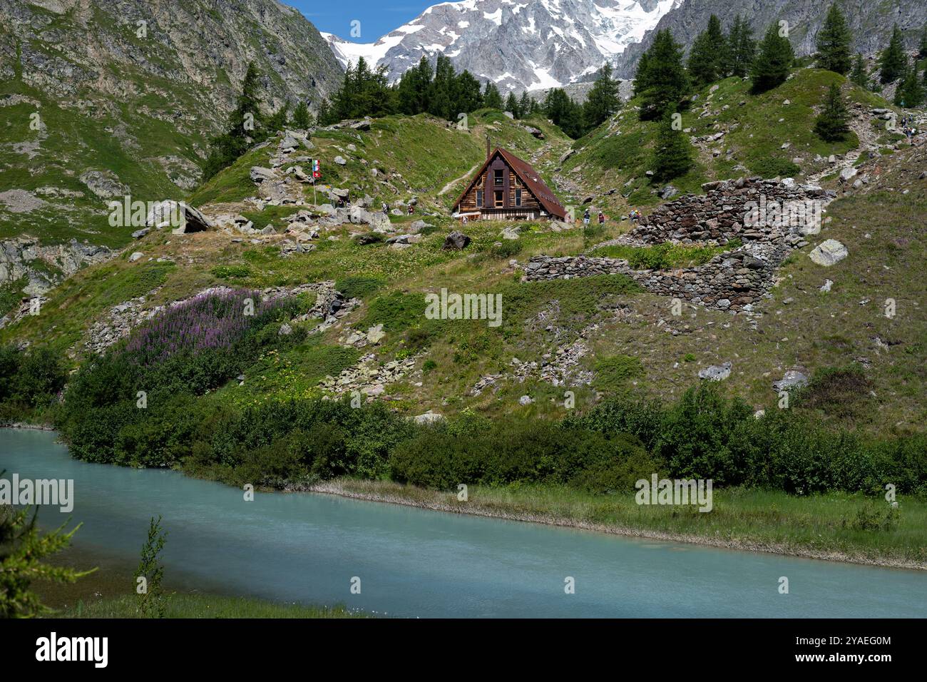 The Cabane du Combal mountain hut in the Italian Alps Stock Photo - Alamy