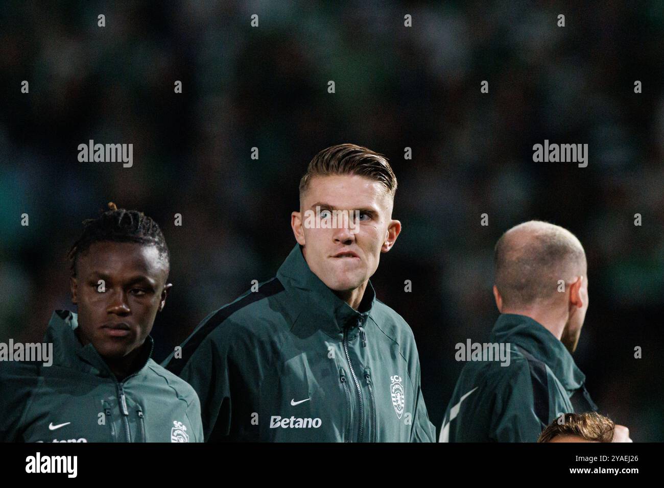 Geovany Quenda, Viktor Gyokeres, Nuno Santos during Liga Portugal game ...