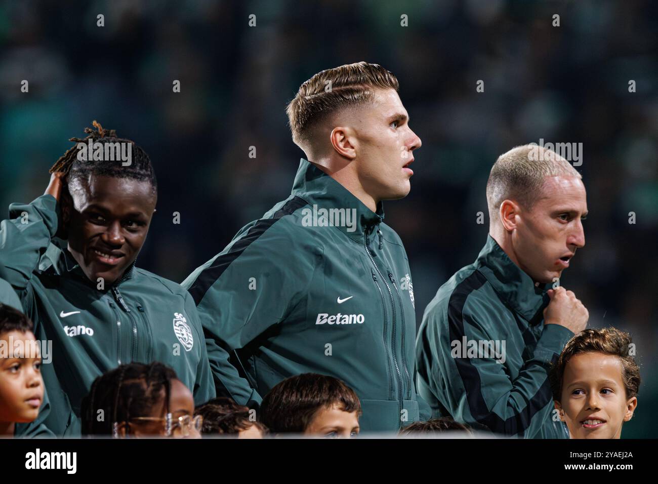 Geovany Quenda, Viktor Gyokeres, Nuno Santos during Liga Portugal game ...