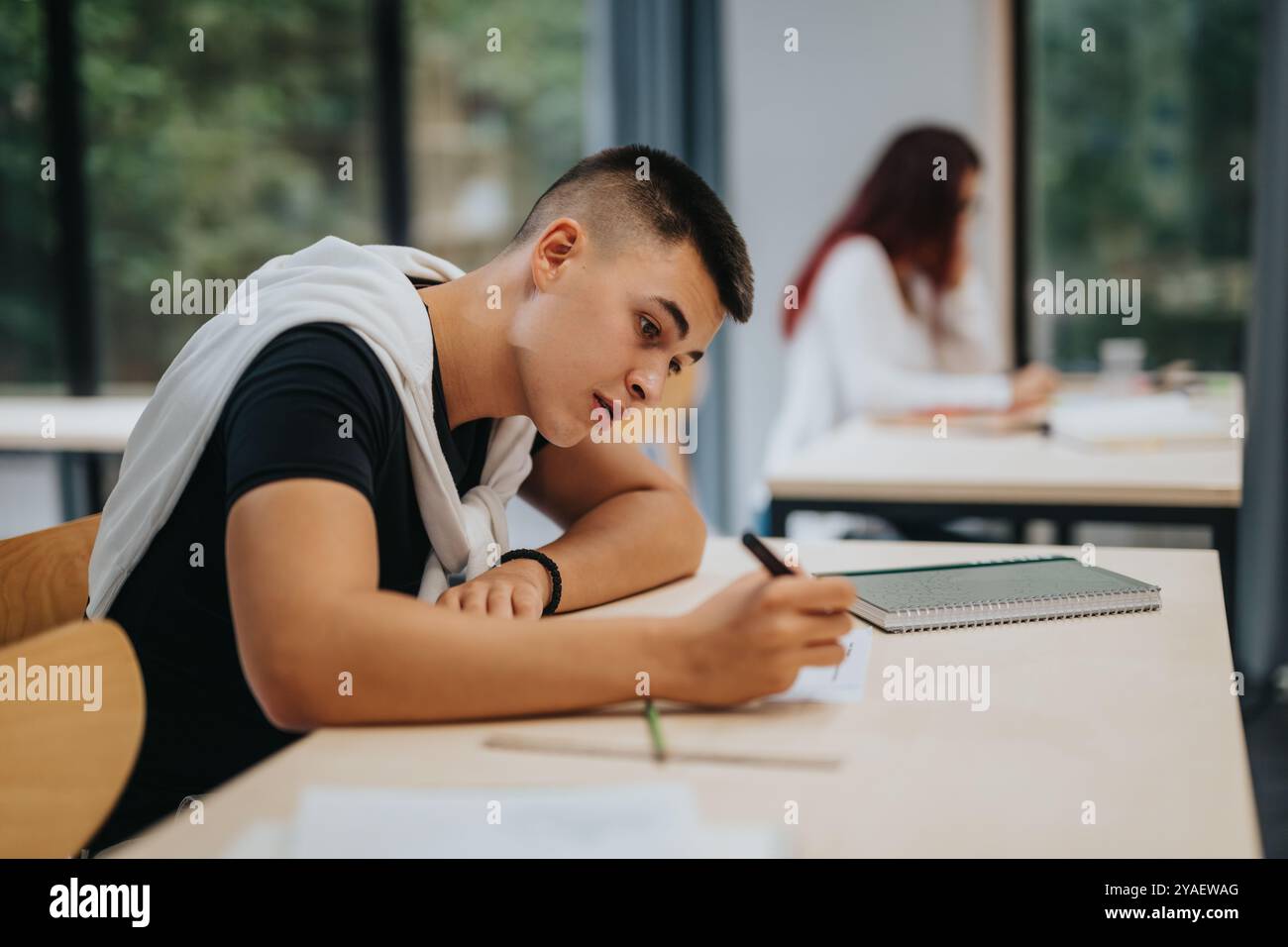 Primary classroom setting hi-res stock photography and images - Alamy