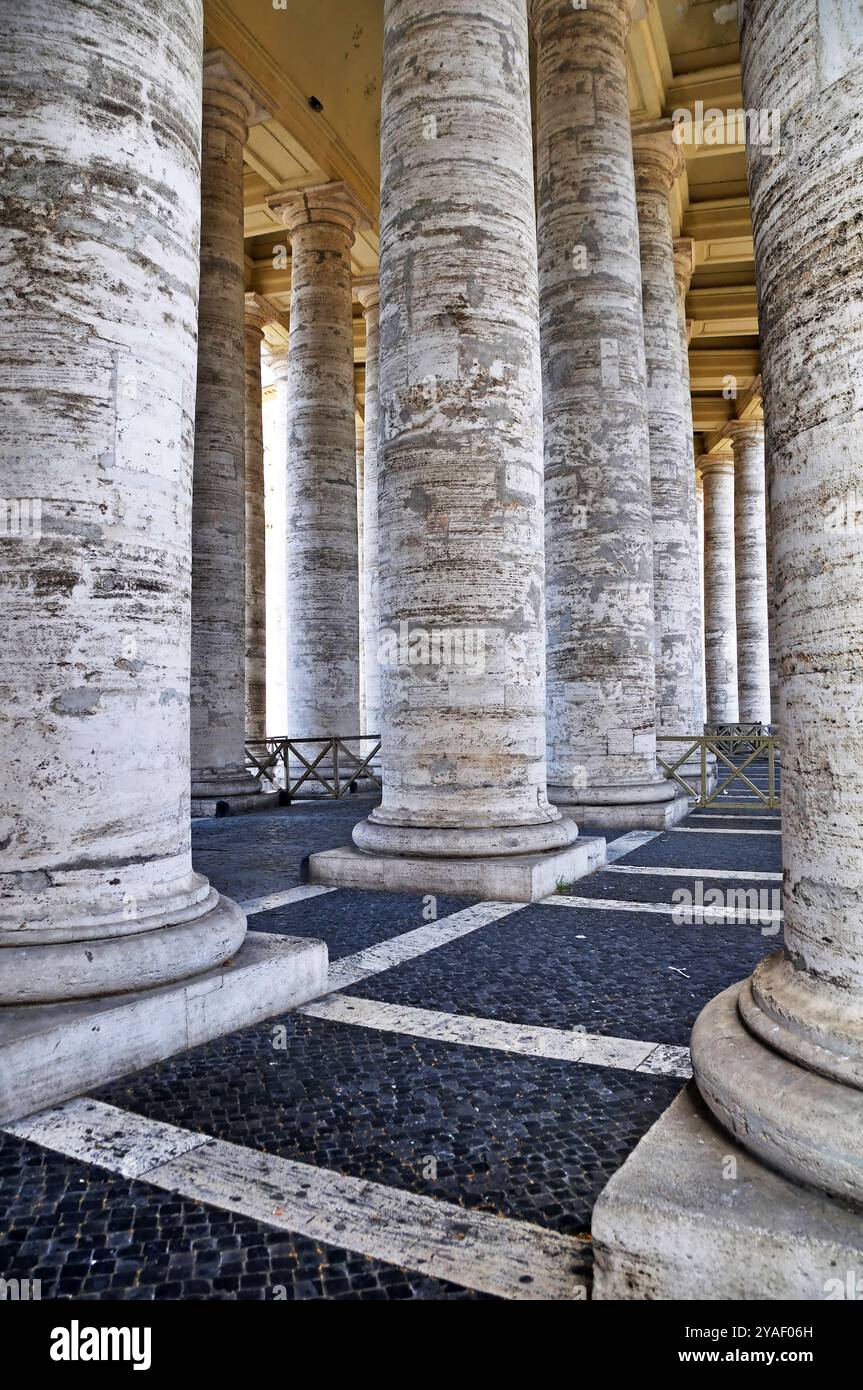 St Peter's Square Colonnade in Rome, Italy comprises 284 columns and ...
