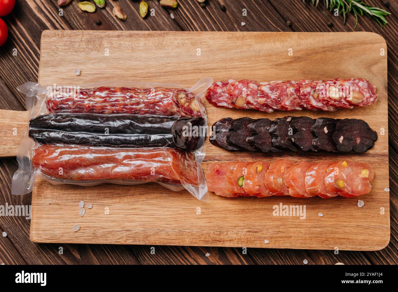 Vacuum packed slices salami sausage hi-res stock photography and images ...