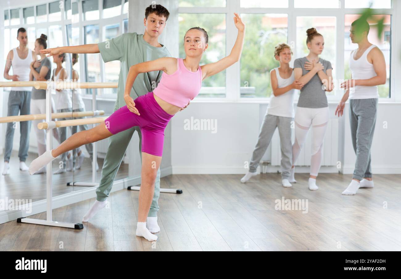 Teen boy girl practicing ballet hi-res stock photography and images - Alamy