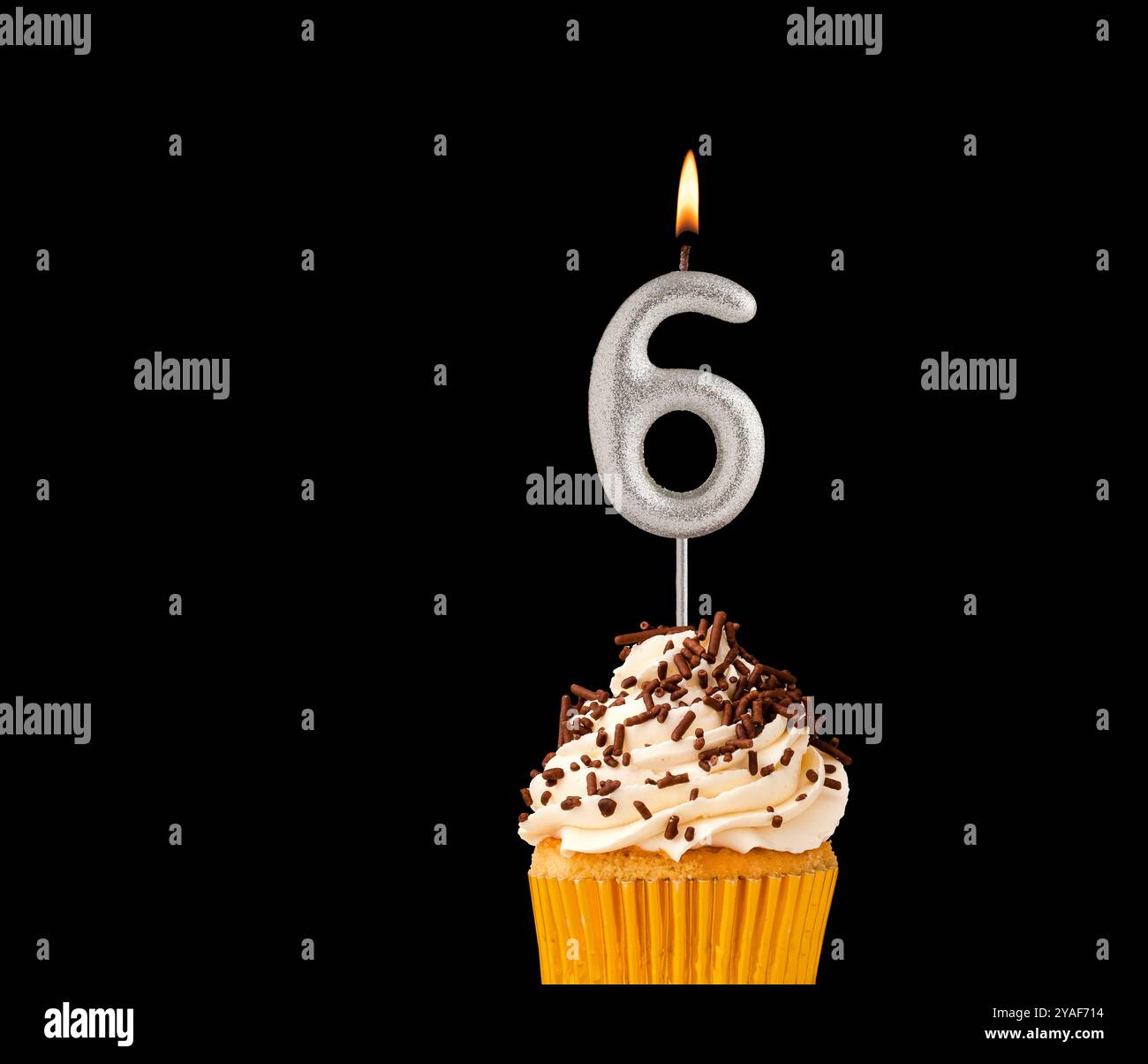Number 6 shaped candles - Birthday cupcake on black background Stock ...