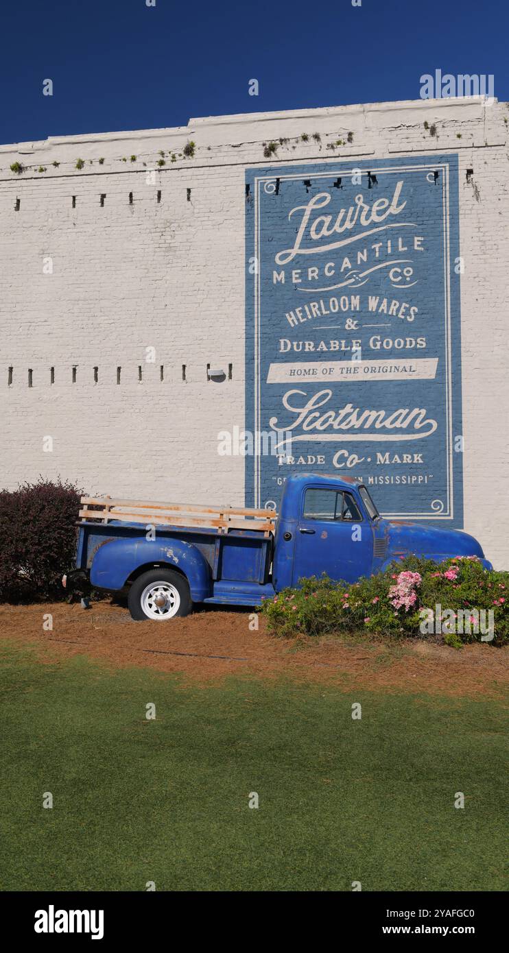 The Laurel Mercantile and Scotsman General Store, Laurel, Mississippi ...