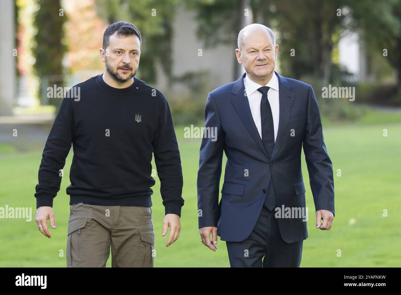 Volodymyr Zelensky (President of Ukraine) is received by Olaf Scholz ...
