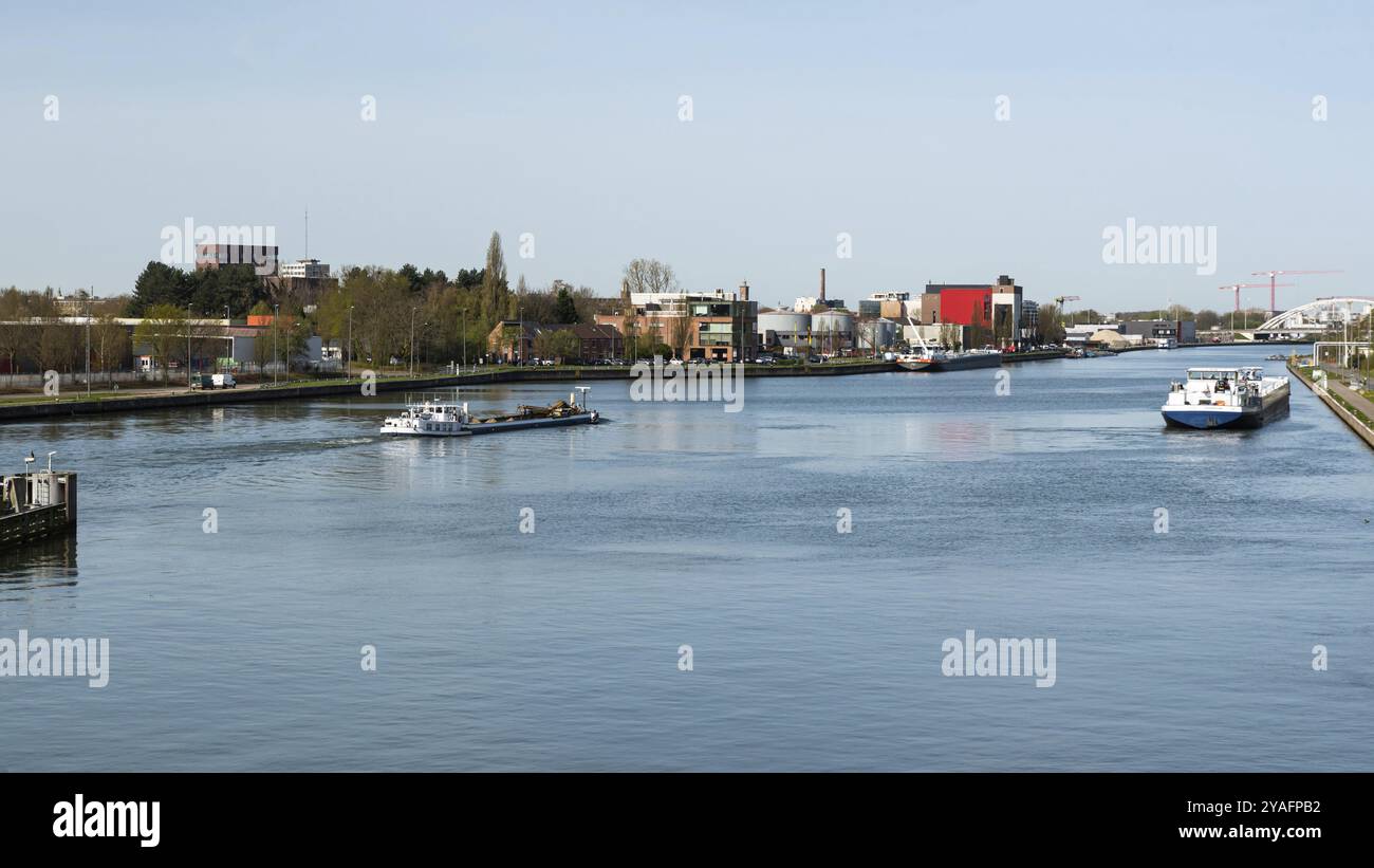 Cargo ship transports containers towards hi-res stock photography and ...