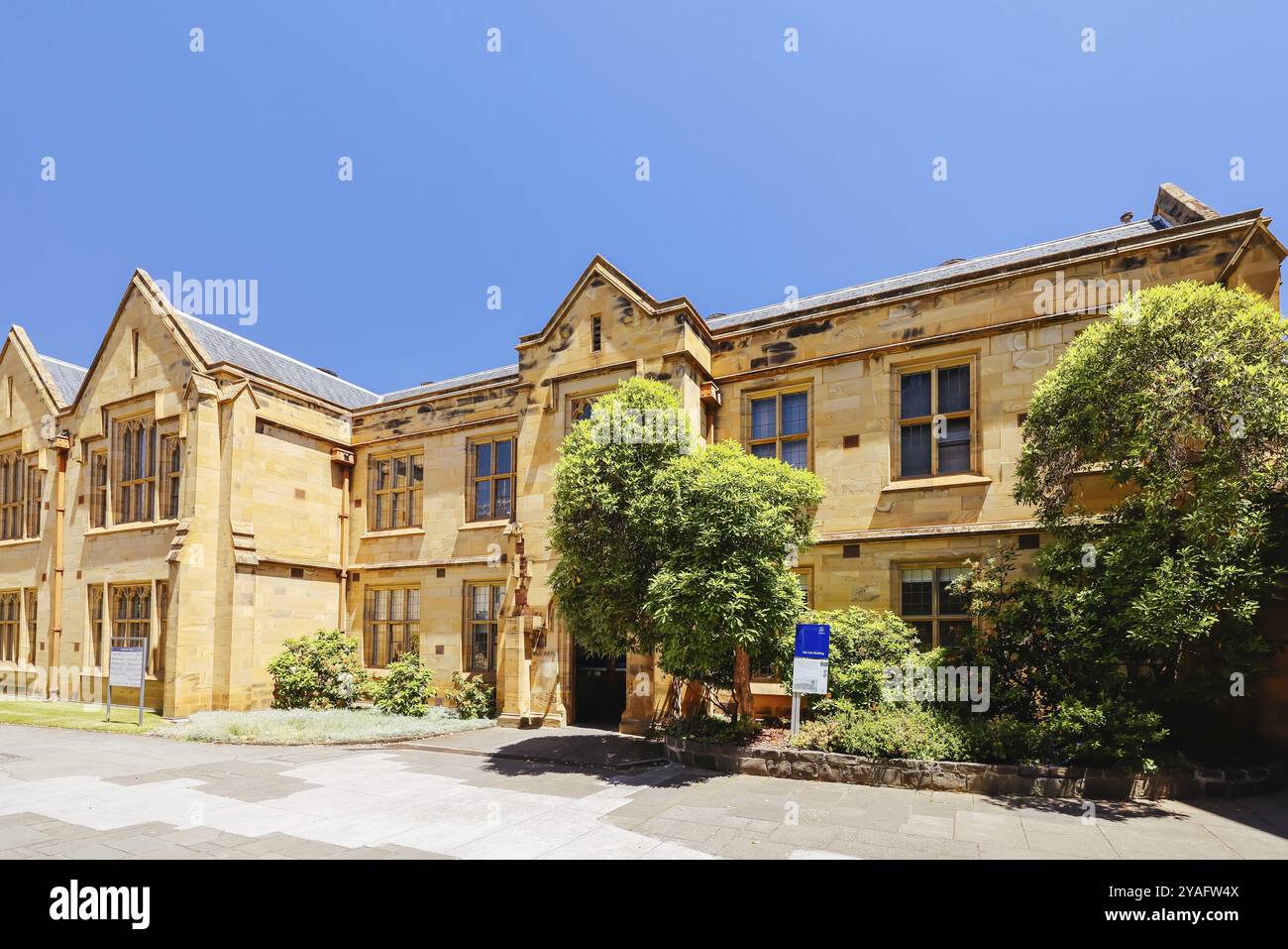 Historical campus image hi-res stock photography and images - Alamy