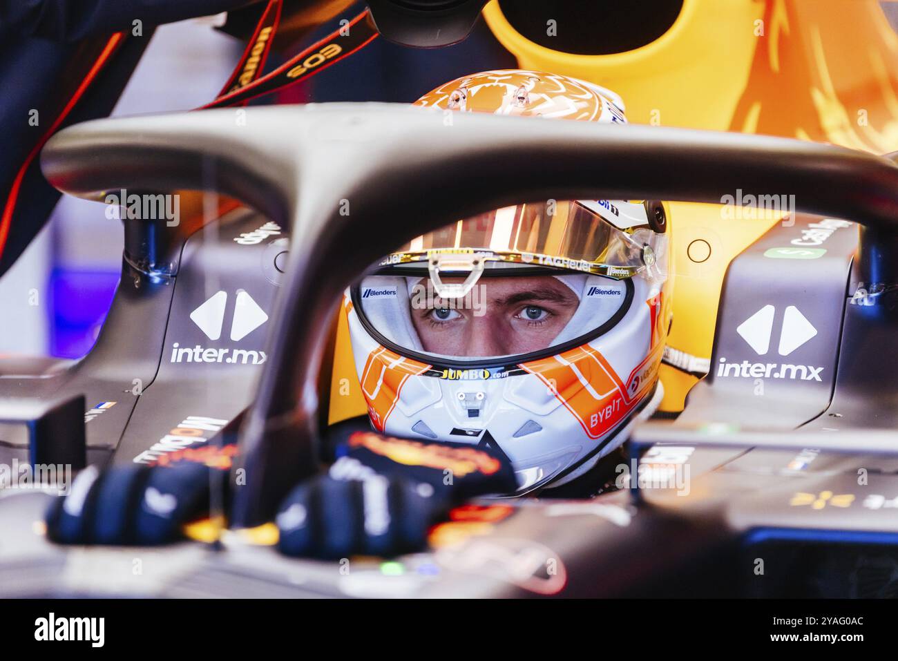 Red car speeds on deserted hi-res stock photography and images - Alamy