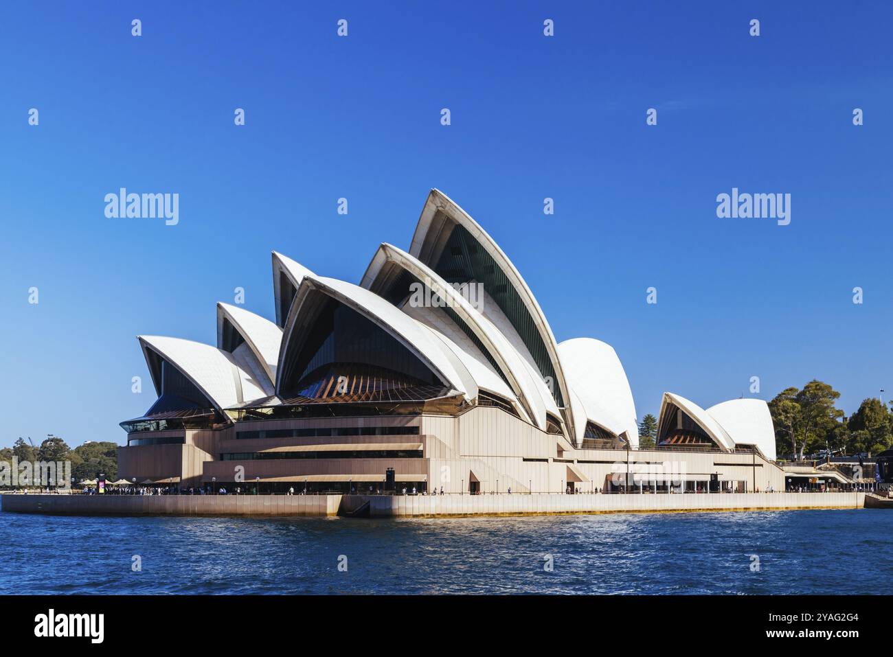 SYDNEY, AUSTRALIA, DECEMBER 05 2023: Sydney Opera House architectural ...