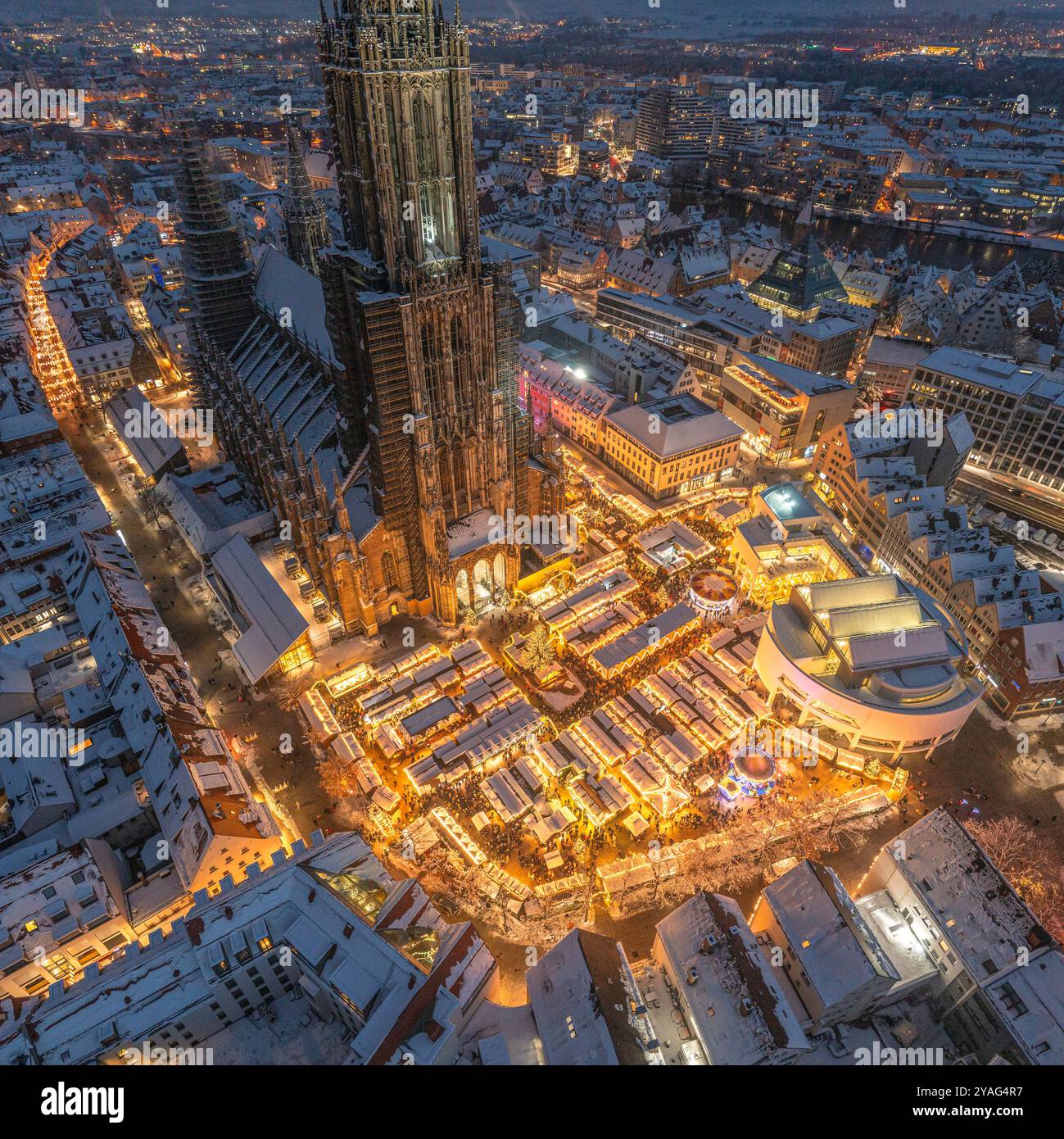 Aerial view of Ulm, Ulm Minster and the snow-covered Christmas market ...