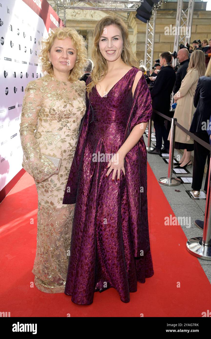 Anna Skryleva und Raffaela Lintl bei der Verleihung des Opus Klassik 2024 im Konzerthaus am ...