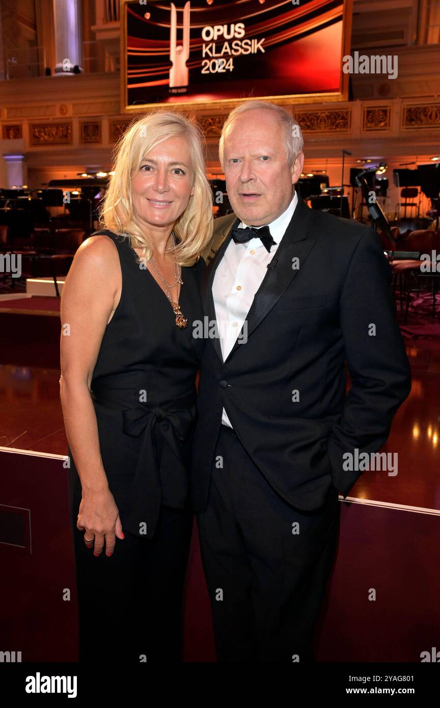 Axel Milberg mit Ehefrau Judith Milberg bei der Verleihung des Opus ...