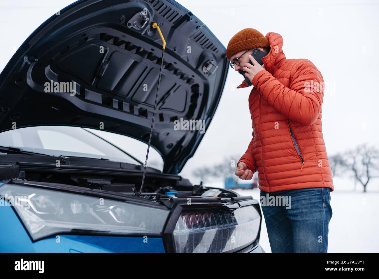 Ev breakdown hi-res stock photography and images - Alamy
