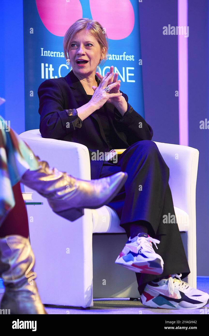 Caroline Peters bei der lit.Cologne 2024 Spezial Veranstaltung Ein ...