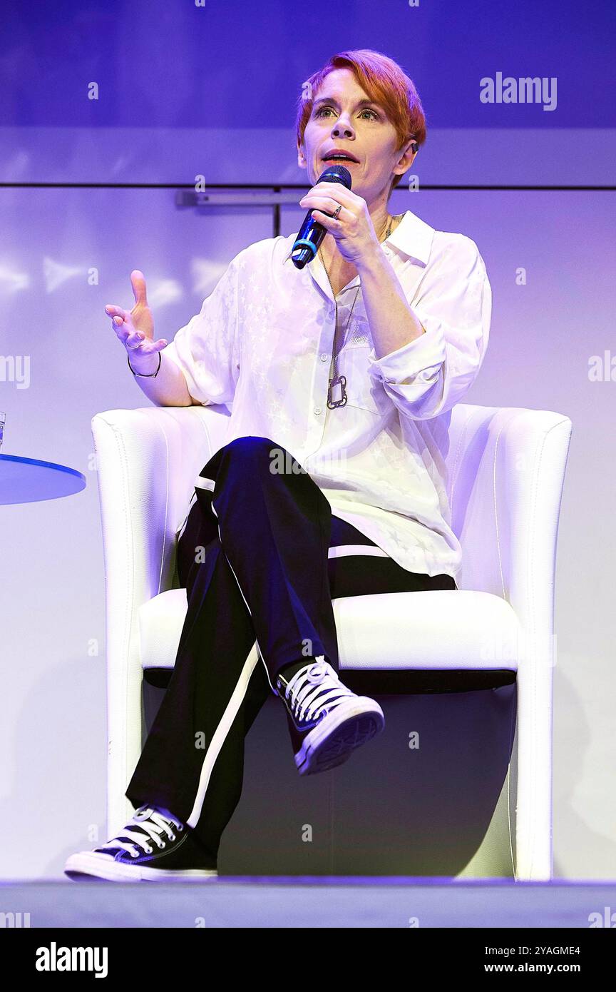 Tana French bei der lit.Cologne 2024 Spezial Veranstaltung Feuerjagd in ...