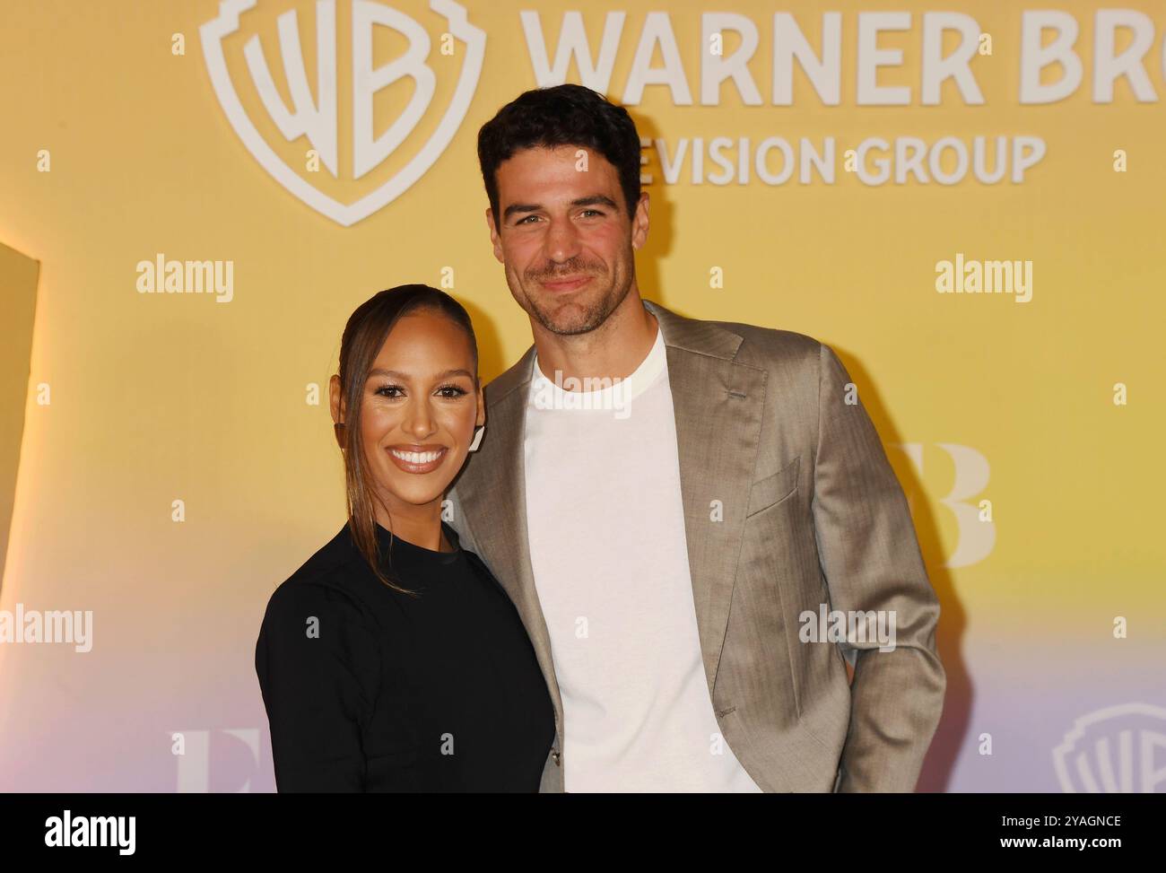 LOS ANGELES, CALIFORNIA - OCTOBER 10: (L-R) Serena Pitt and Joe Amabile ...