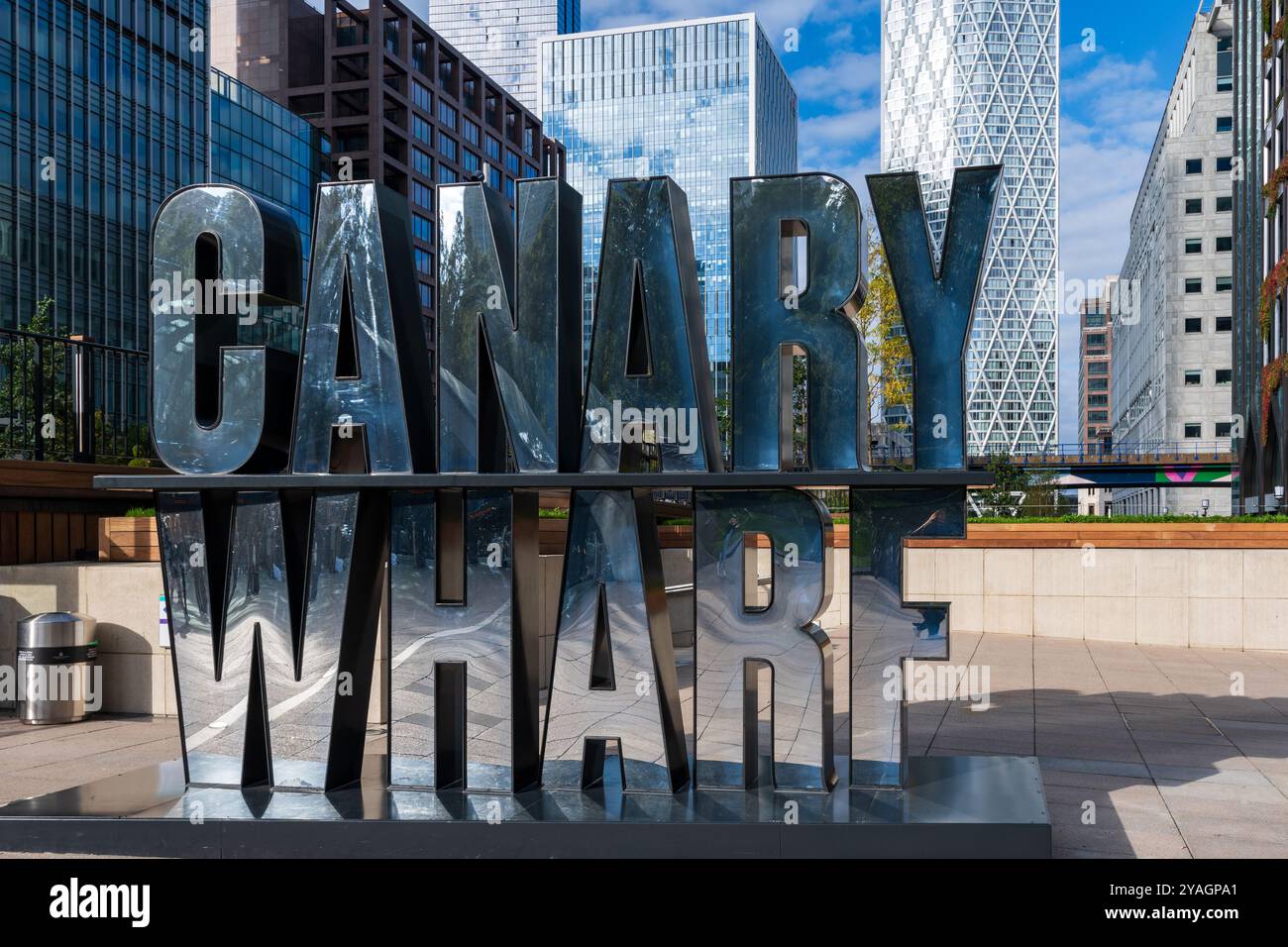 District employment office hi-res stock photography and images - Alamy