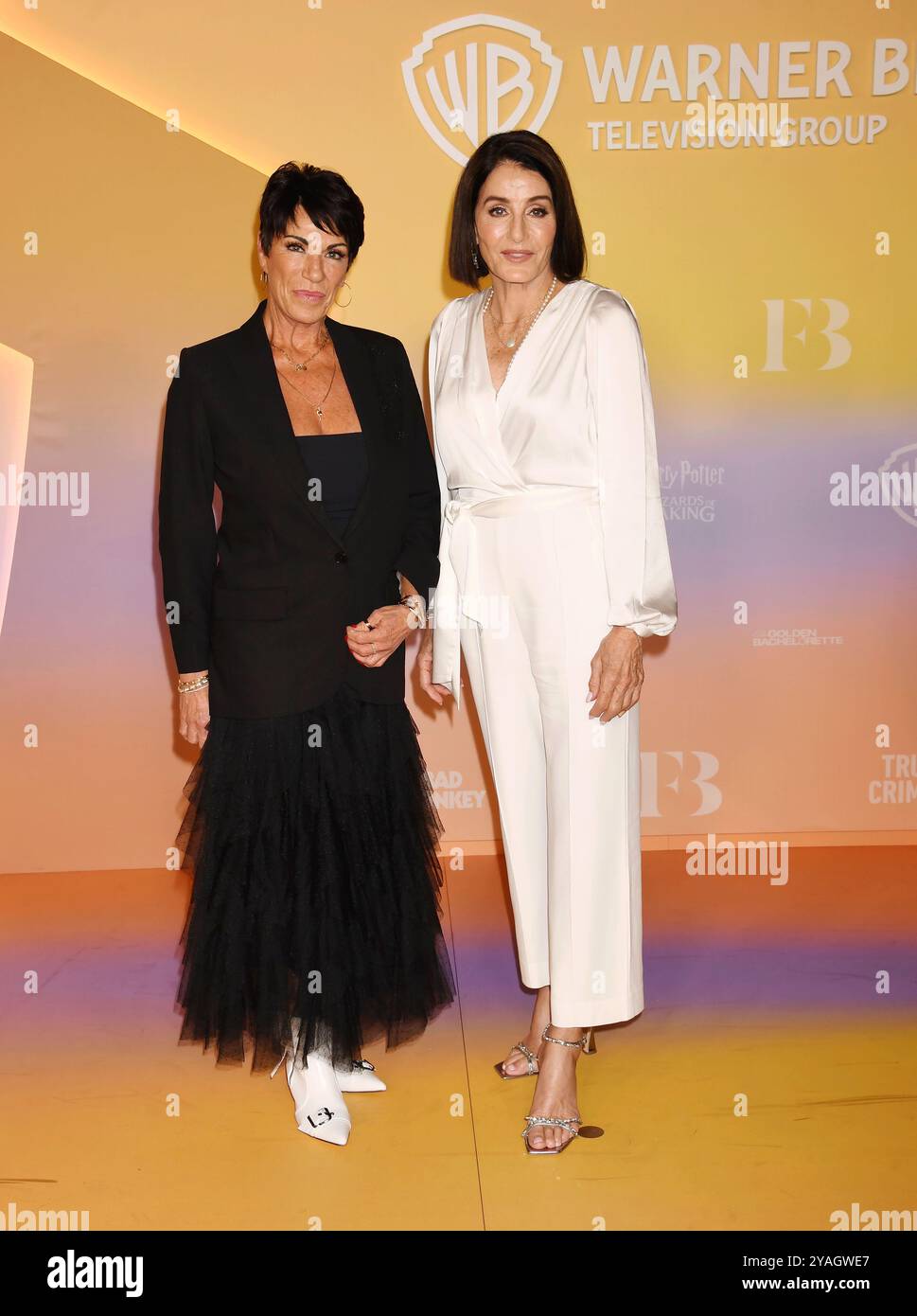 LOS ANGELES, CALIFORNIA - OCTOBER 10: (L-R) Susan Noles and Kathy ...