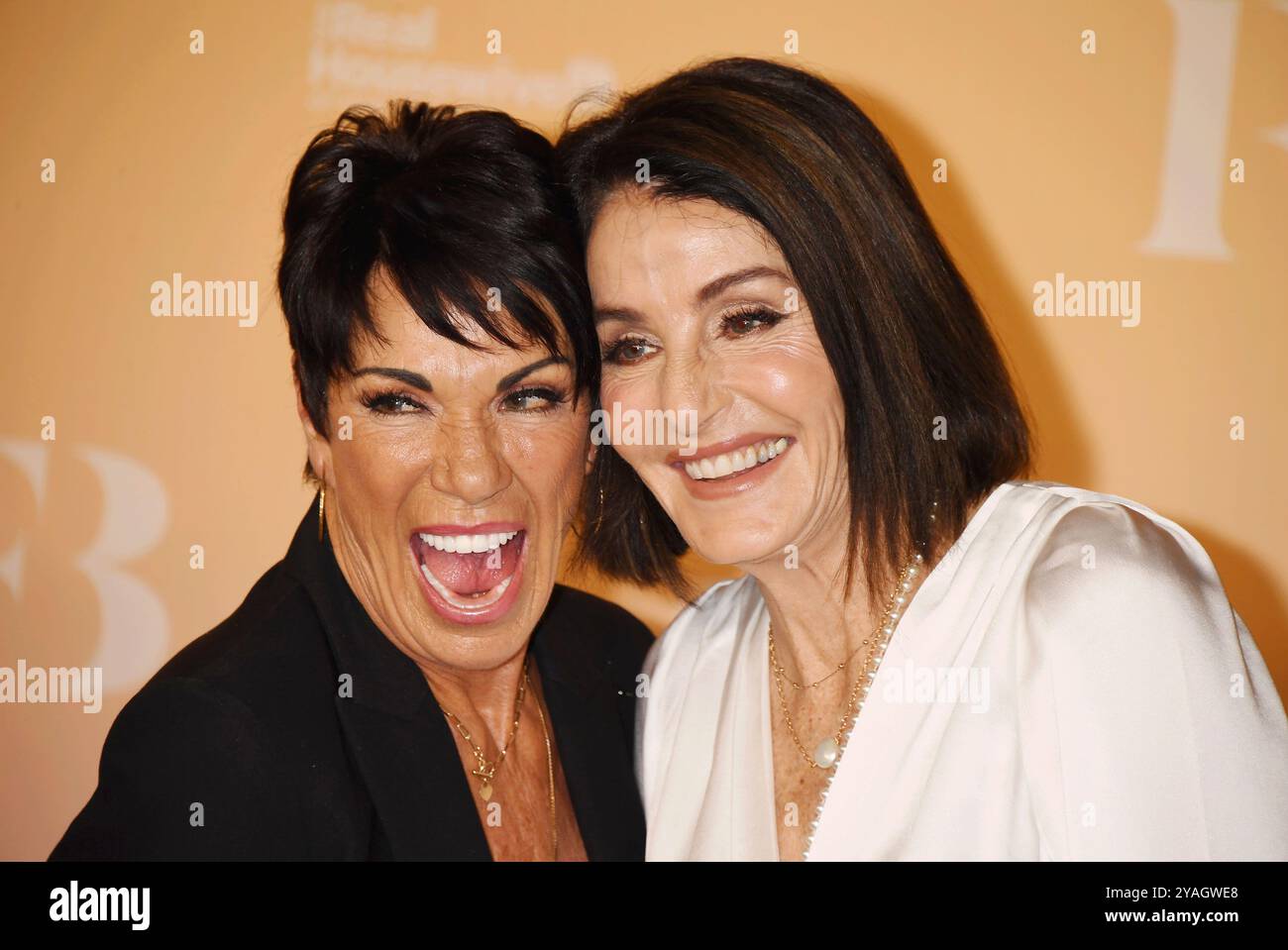 LOS ANGELES, CALIFORNIA - OCTOBER 10: (L-R) Susan Noles and Kathy ...