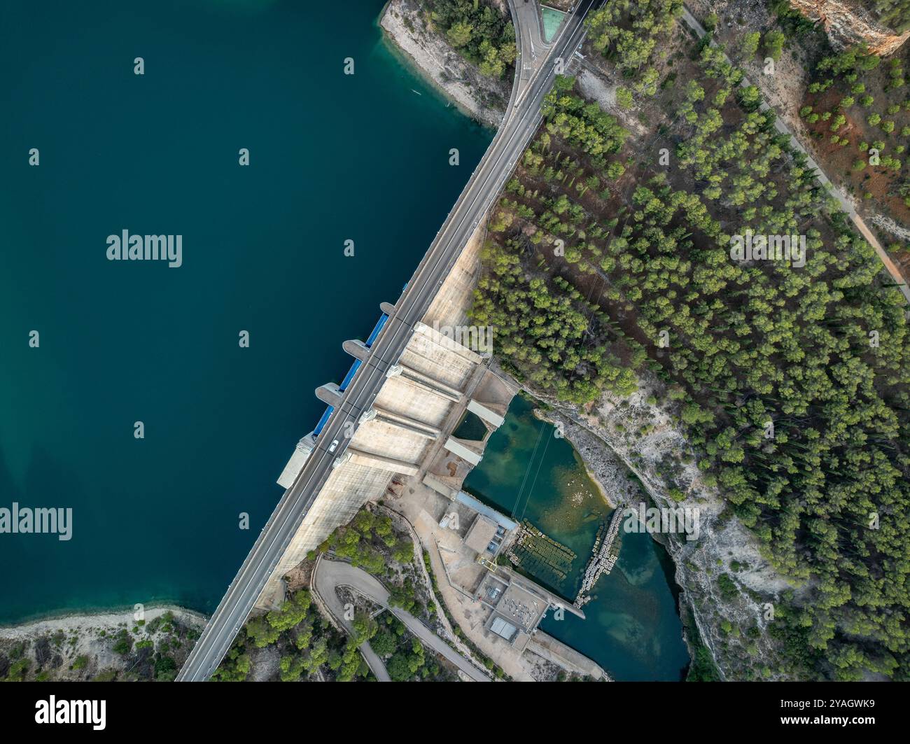 Aerial view of the Alarcón reservoir dam (Cuenca, Castilla-La Mancha ...