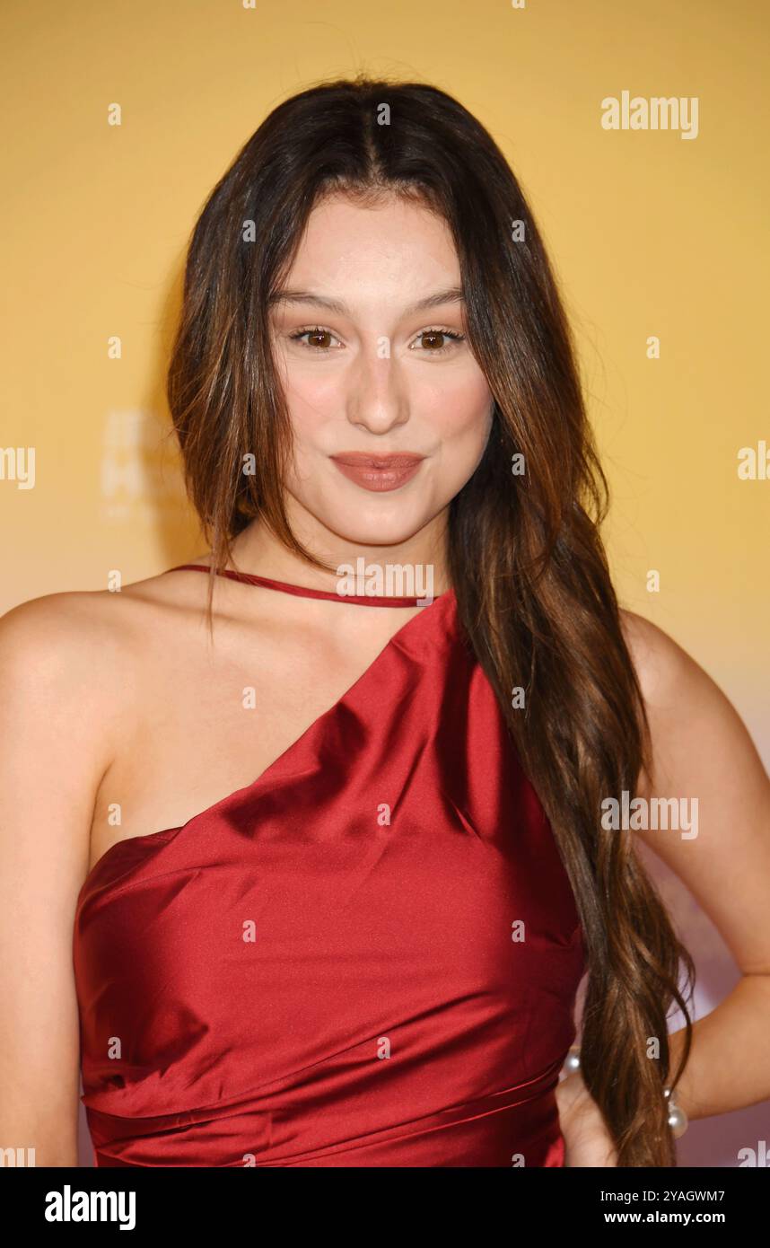 LOS ANGELES, CALIFORNIA - OCTOBER 10: Jennifer Michelle De Winter ...