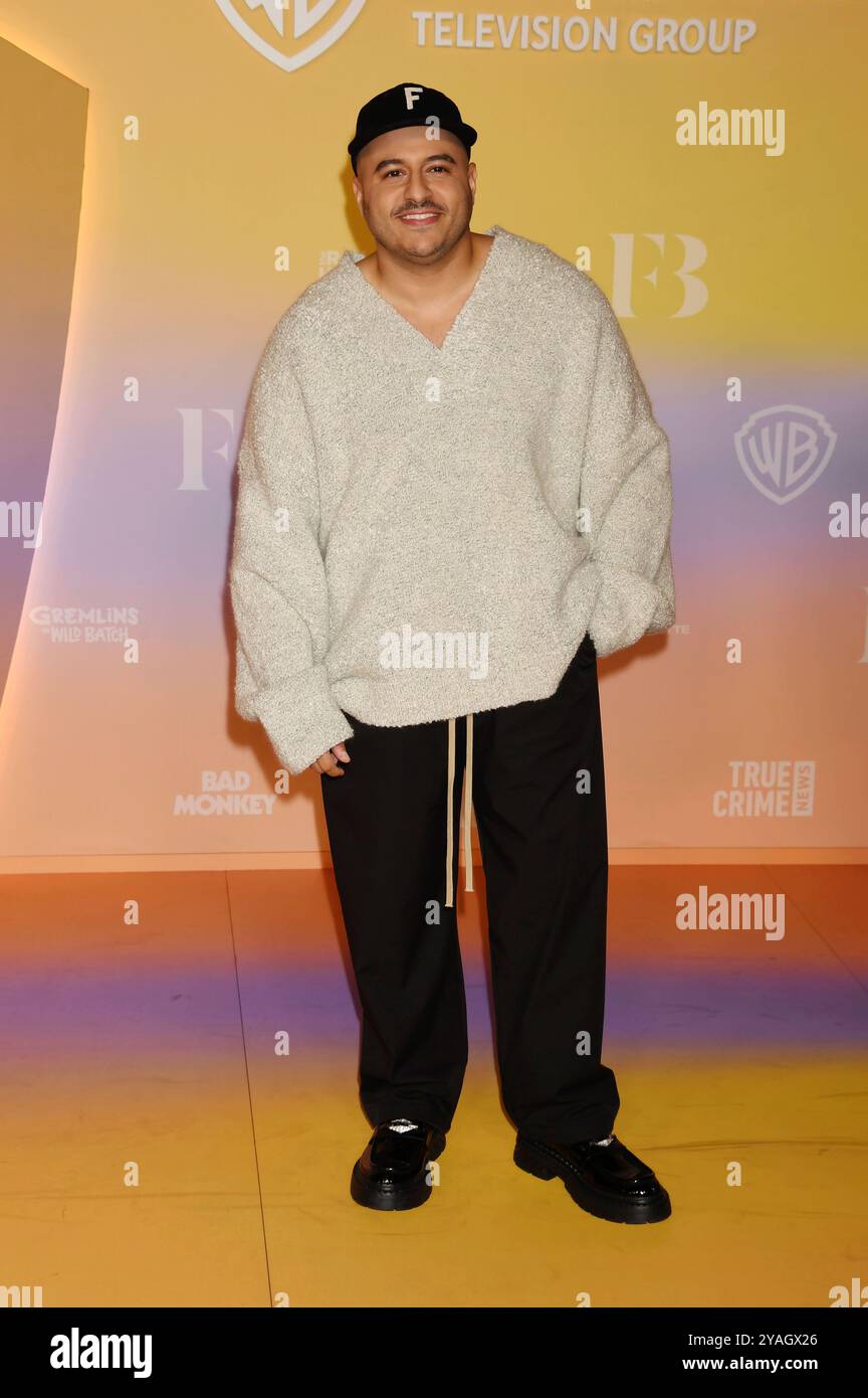 LOS ANGELES, CALIFORNIA - OCTOBER 10: Jessie Prez attends the Warner ...