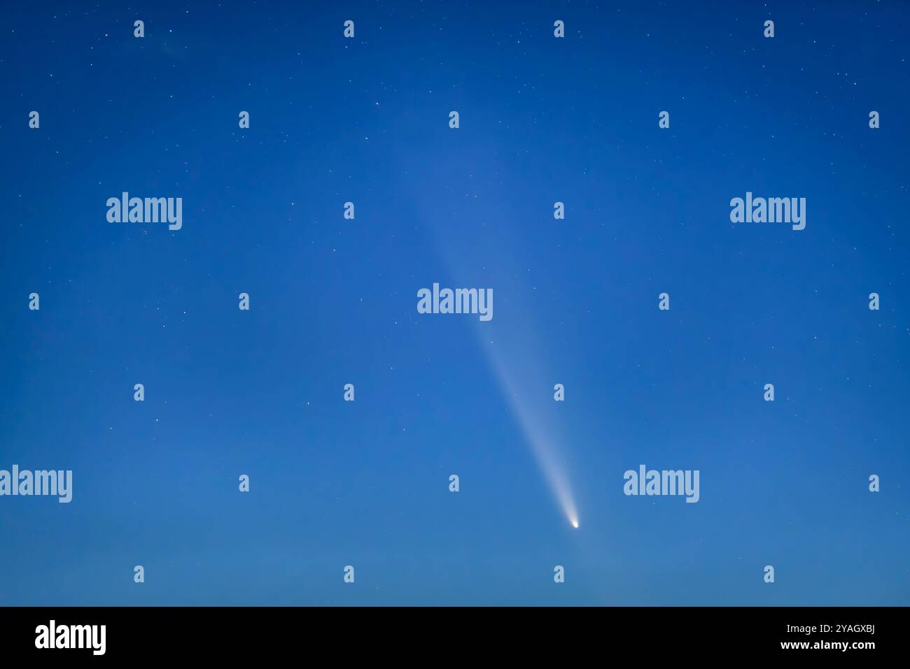 Comet C/2023 A3 Tsuchinshan–ATLAS over Pedraforca and Serra del Cadí ...