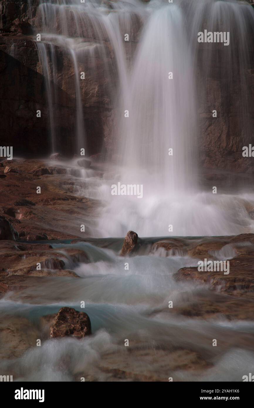 Yoho valley hi-res stock photography and images - Alamy