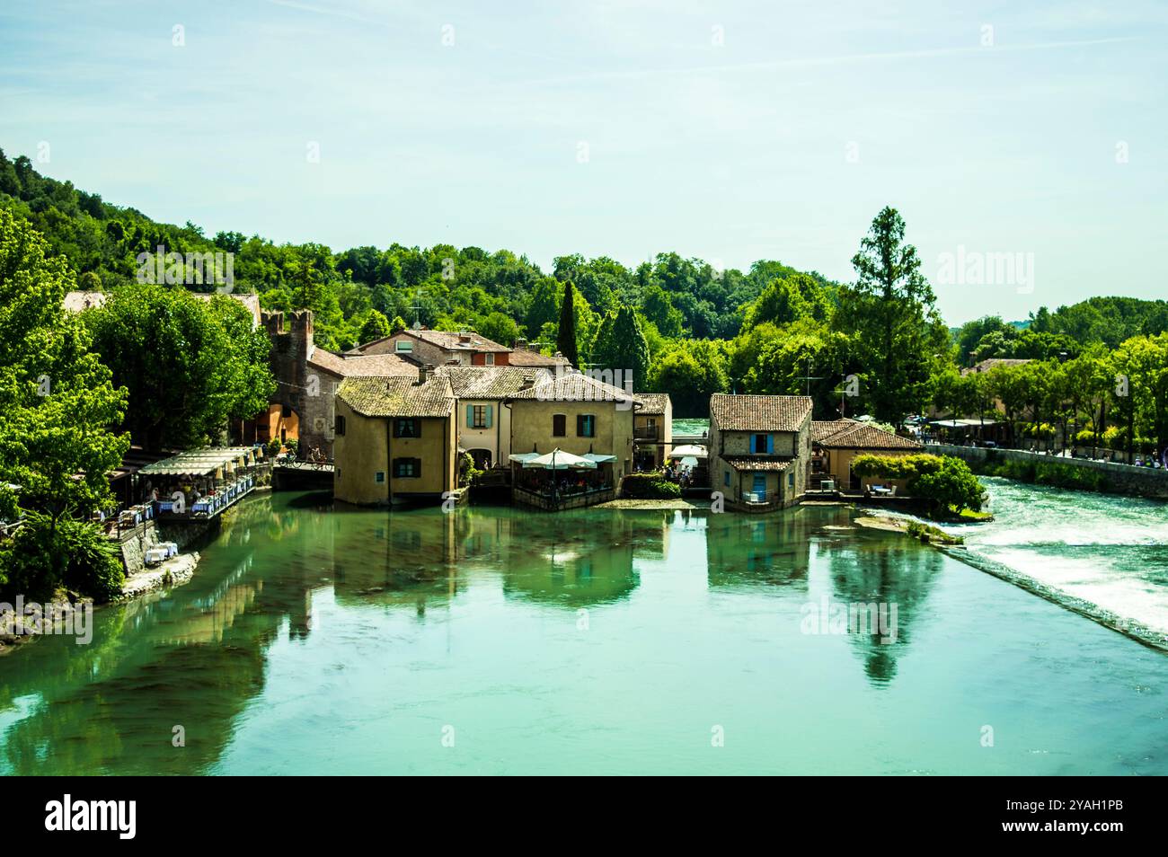 Visconti bridge mincio river hi-res stock photography and images - Alamy