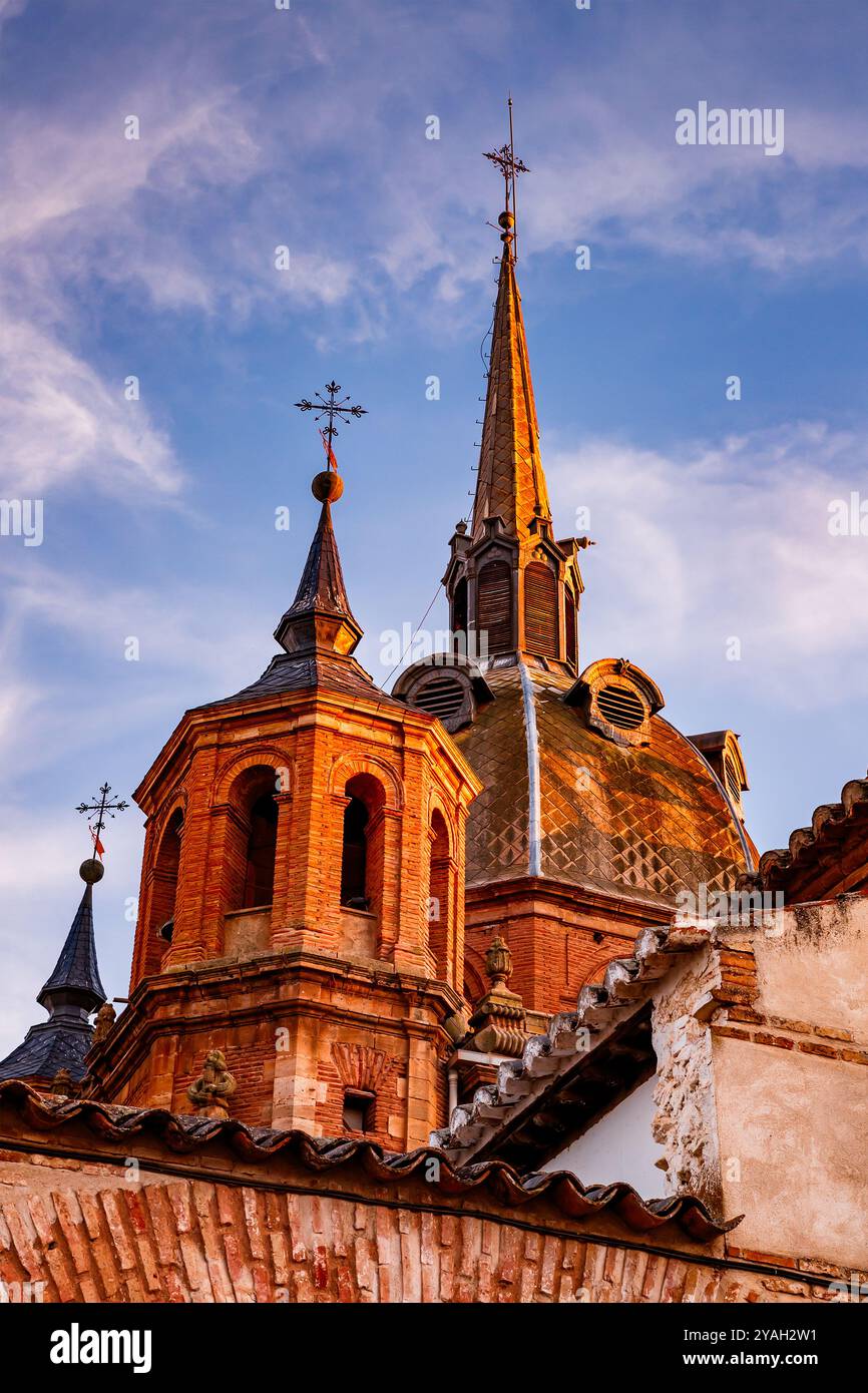 Ornate pinnacles hi-res stock photography and images - Alamy
