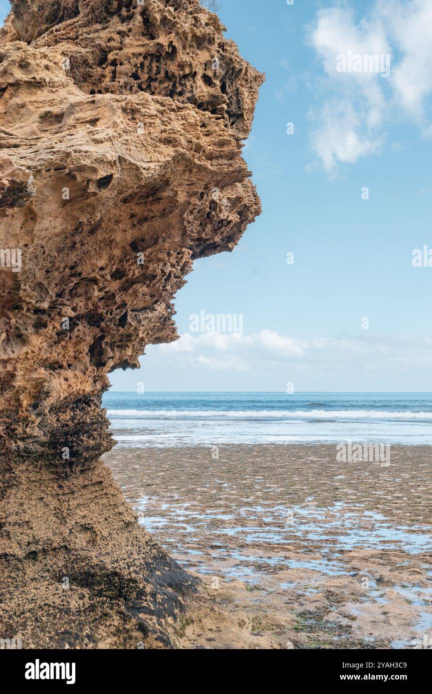 Rugged coastal rock formation hi-res stock photography and images - Alamy