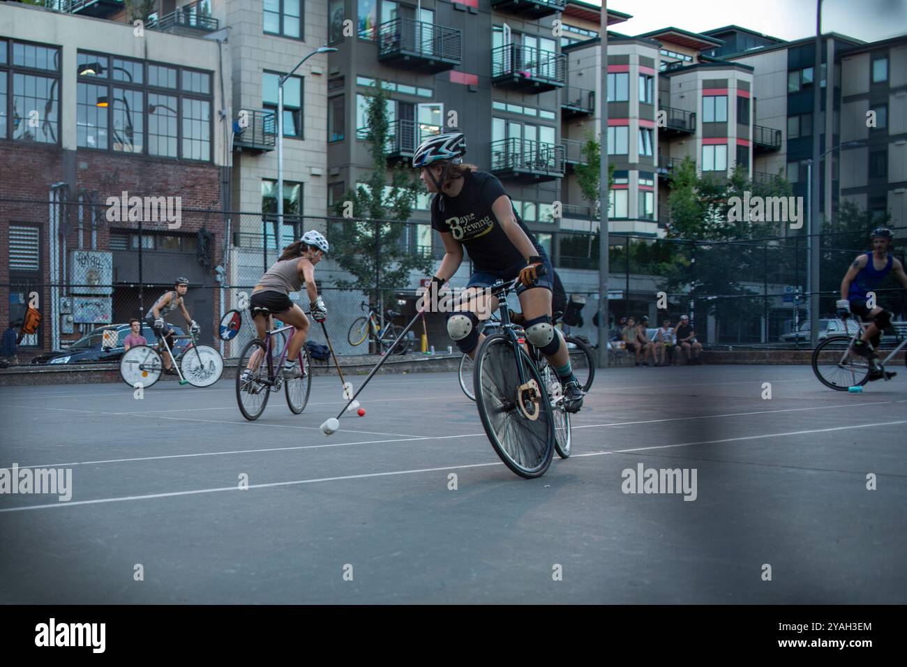 Bicycle polo game on a tennis court in Seattle Stock Photo - Alamy