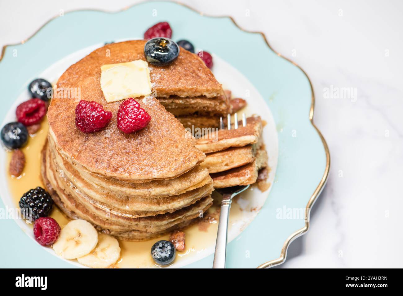 Stack pancakes nuts banana hi-res stock photography and images - Alamy