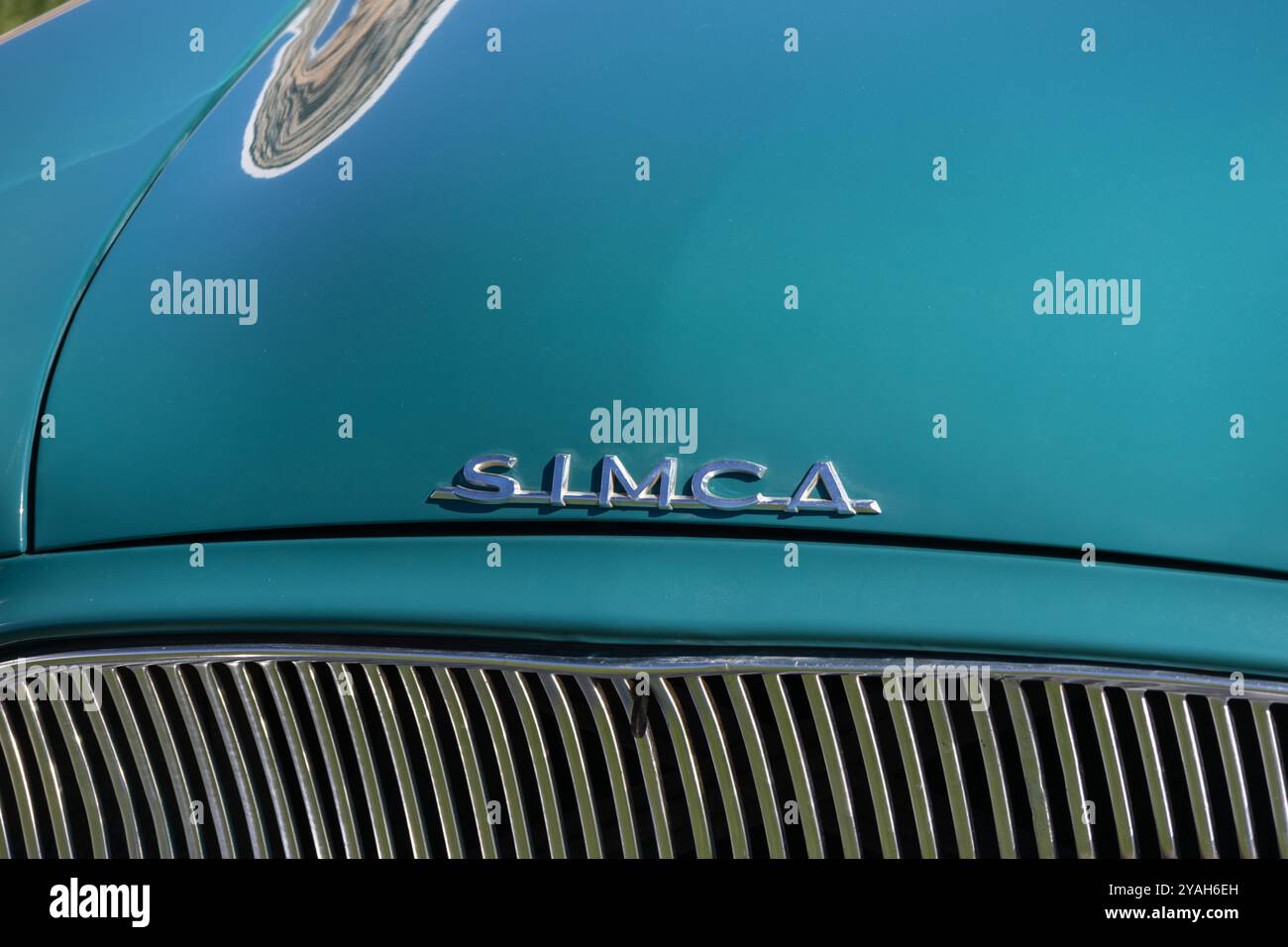 Simca aronde logo hi-res stock photography and images - Alamy