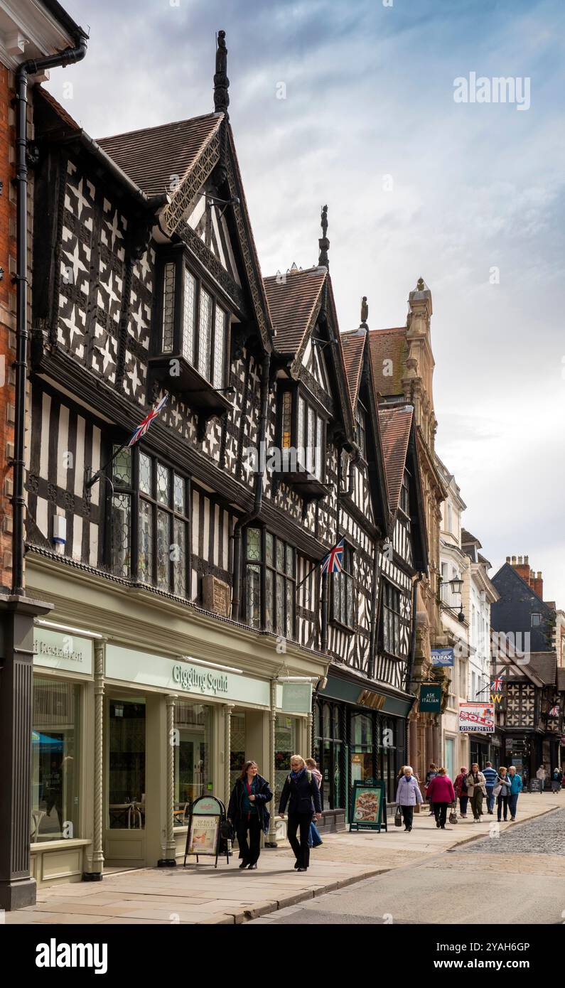 UK, England, Shropshire, Shrewsbury, High Street, 1592 Richard Owen ...